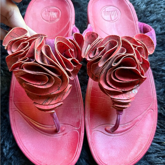 Fitflop | Shoes | Red Floral Womens Sandals | Poshmark